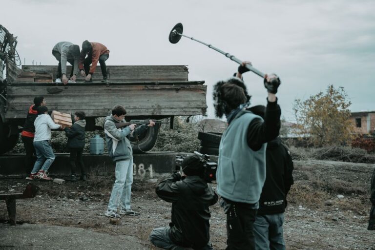 12 Secrets Behind Famous Movie Scenes - Spark Trivia
