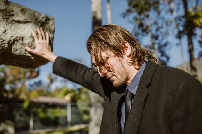Did You Know Keanu Reeves Gave Away Most of His Matrix Salary? - Spark ...